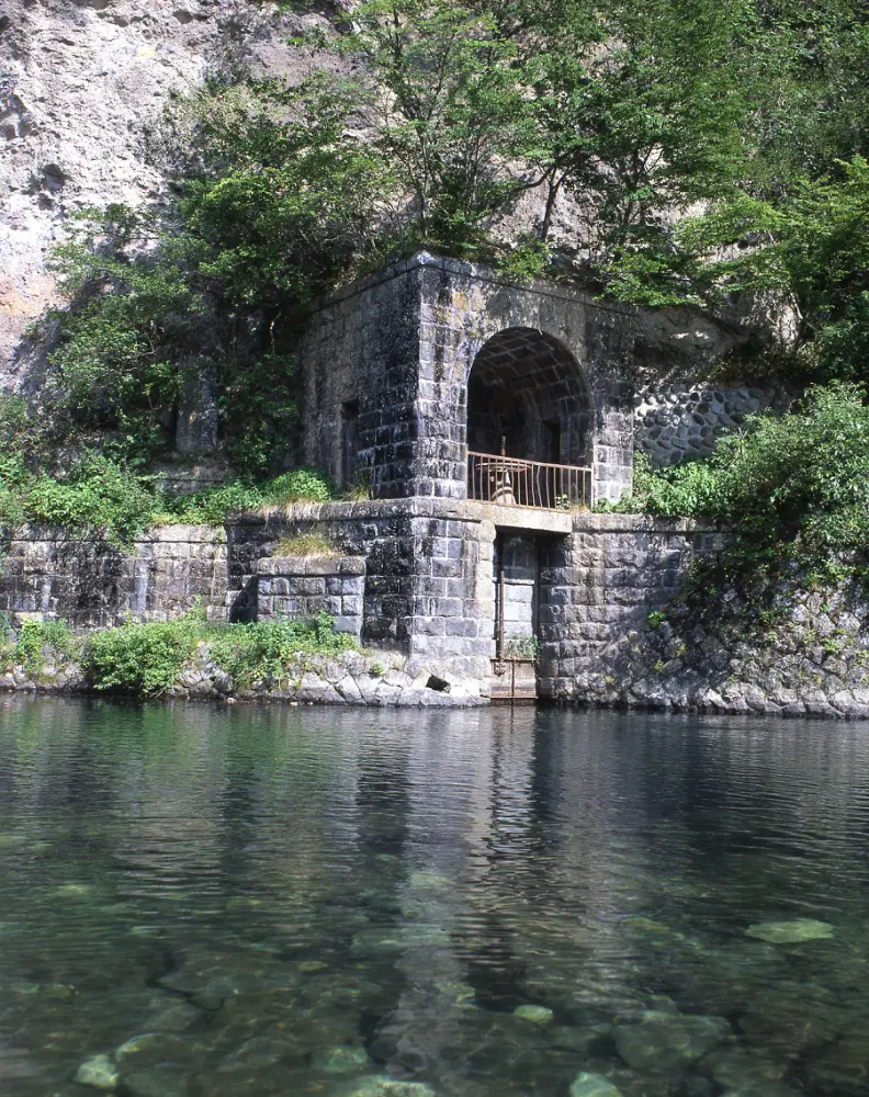 Former Nasu Canal intake facility | Tourist attractions | Nasushiobara ...